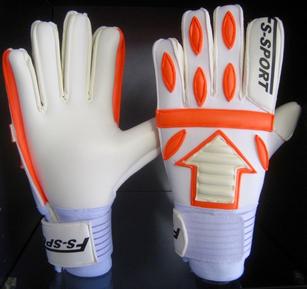 FS-Sport – Individuelle Torwarthandschuh-Sondermodelle – Keep It!