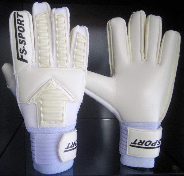 FS-Sport – Individuelle Torwarthandschuh-Sondermodelle – Keep It!